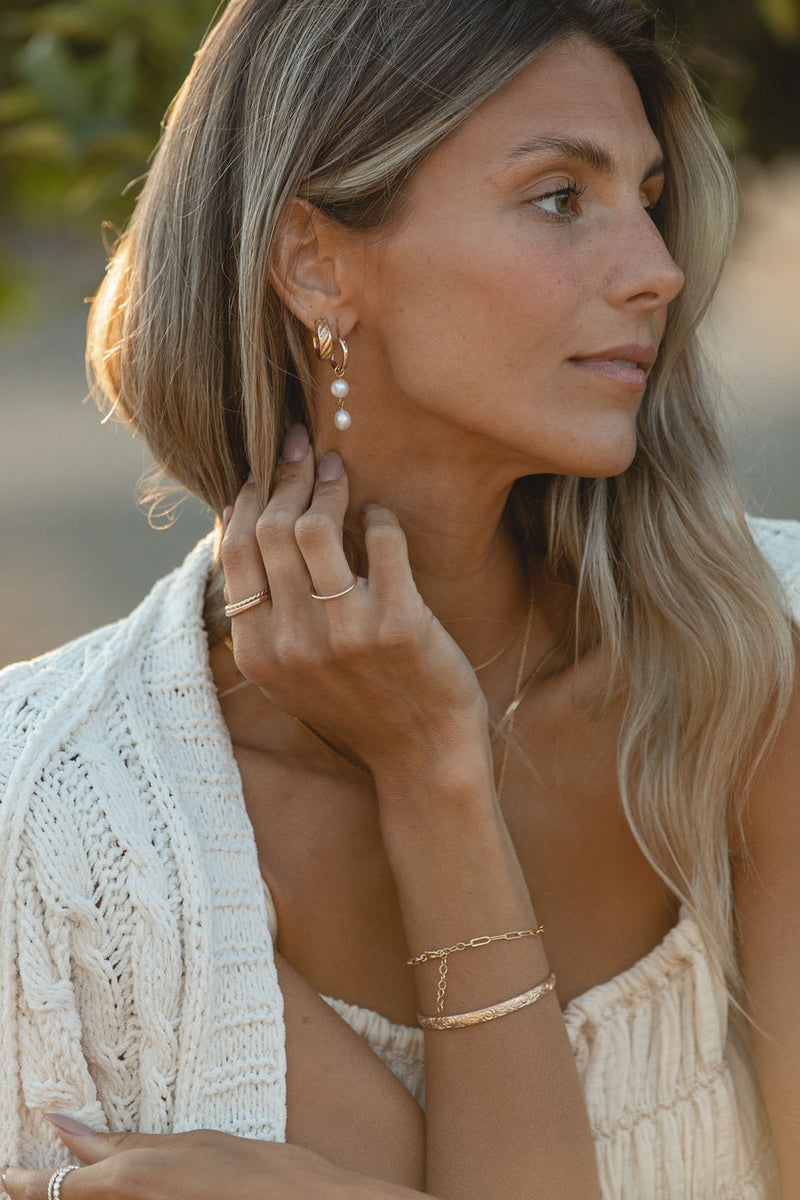 Alice Pearl Drop – Our Spare Change